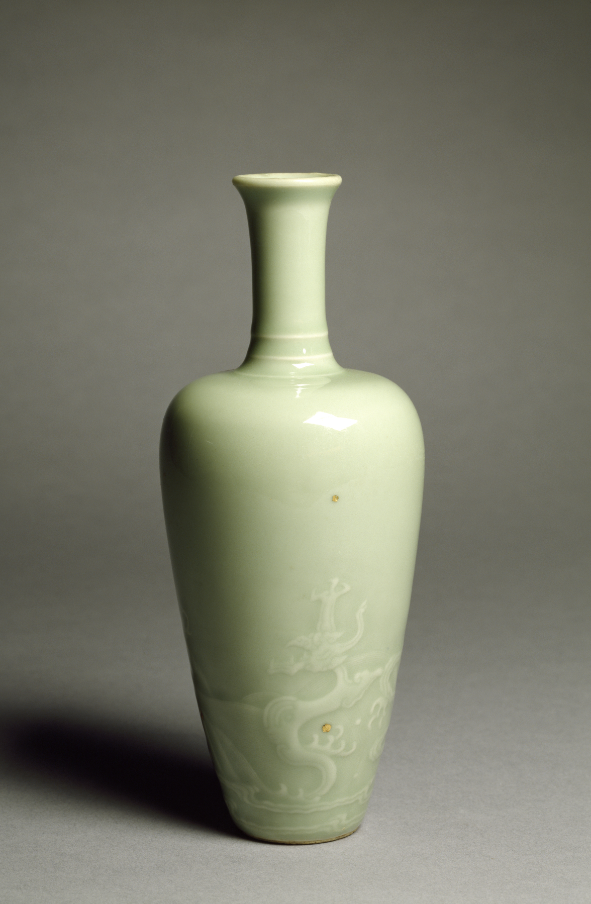Dragon Desk Vase with Celadon Glaze | The Walters Art Museum